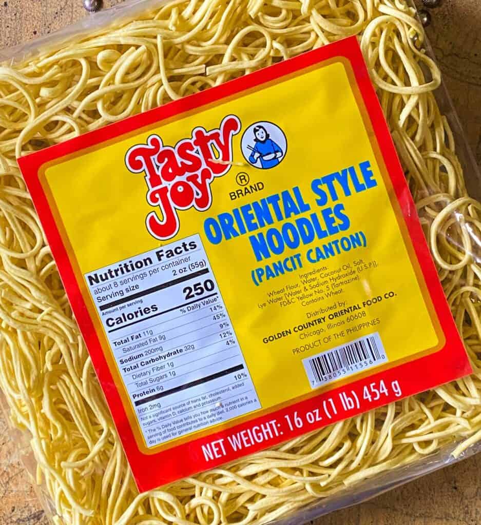 Pancit Canton Noodles with Shrimp and Vegetables - JOZmahal