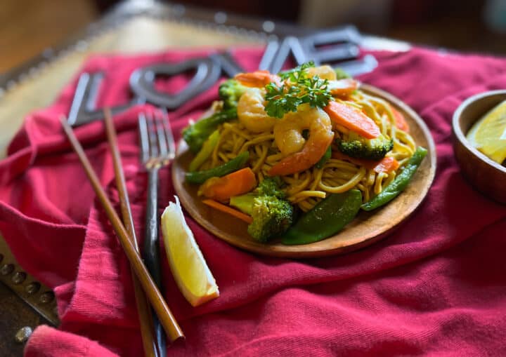 Filipino Pancit Canton Noodles with Shrimp and Vegetables - JOZmahal